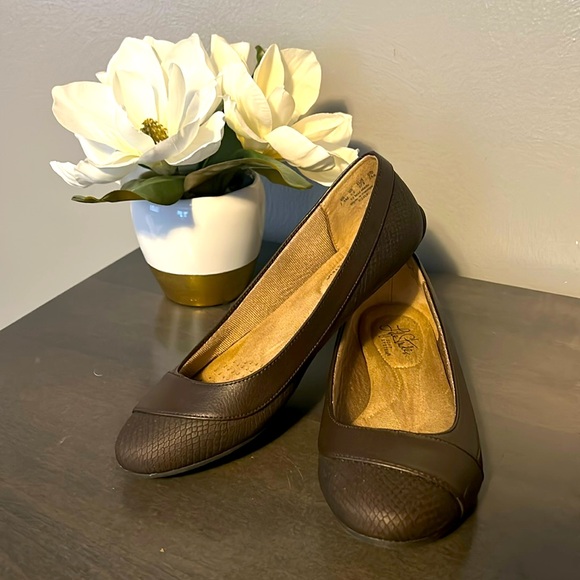 Life Stride | Shoes | Life Stride Soft System Casual Flats | Poshmark